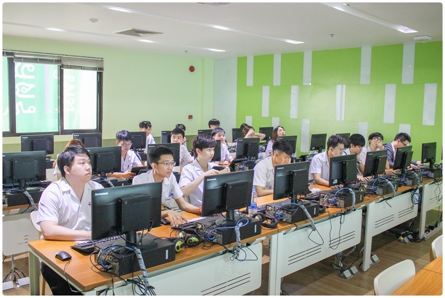 Introducing Medical Library Online Databases For Medical Residents