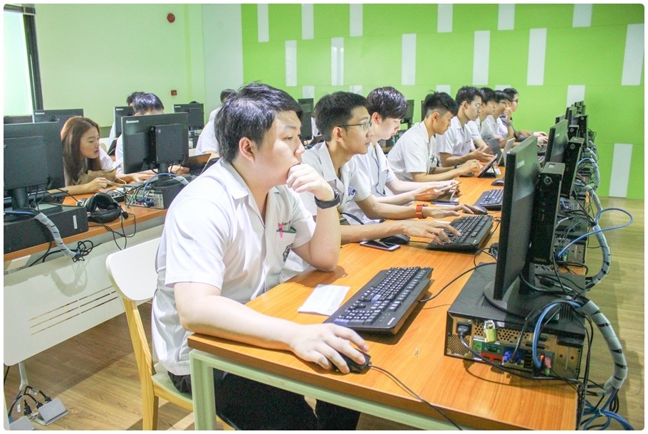 Introducing Medical Library Online Databases For Medical Residents